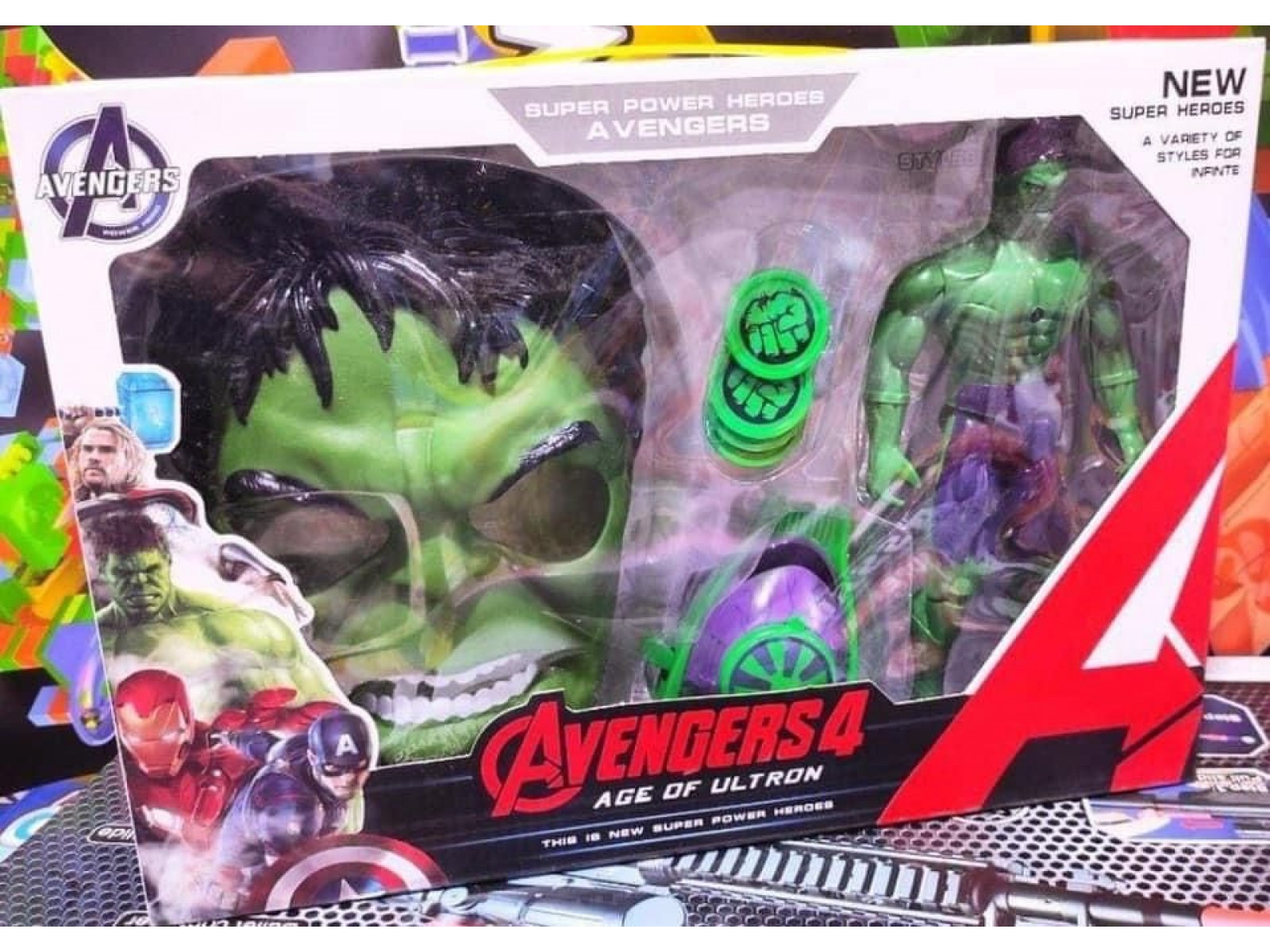 Avengers action figure set - the green man